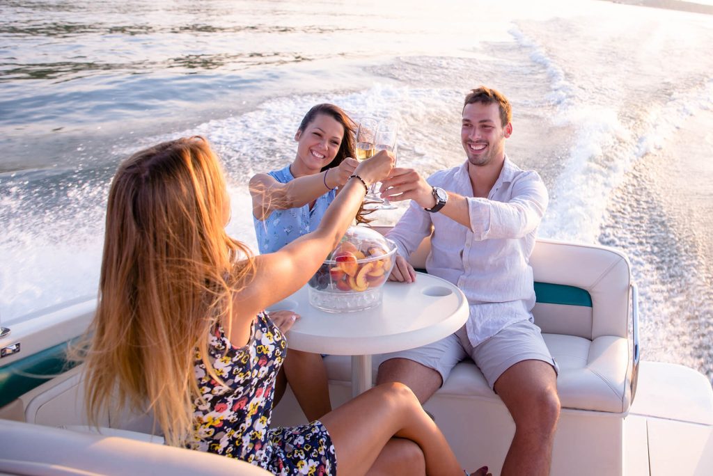 Come & enjoy Water sports – Aruba Private Boat Charters & Watersport ...